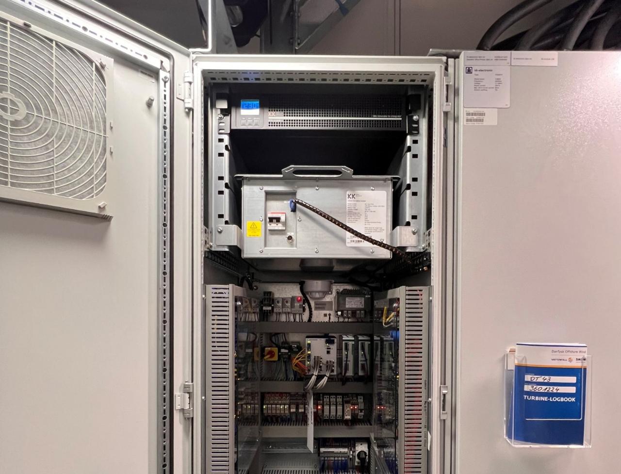 3kVA UPS system lithium battery, controller backup